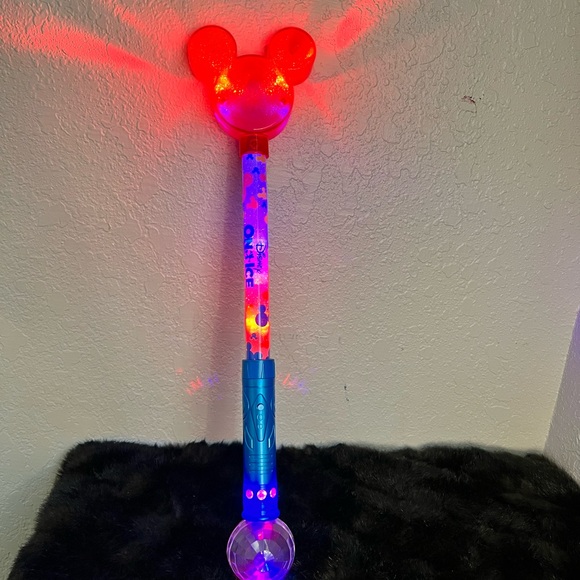 Disney | Toys | Disney On Ice Mickey Mouse Ears Light Up Flashing 2 ...